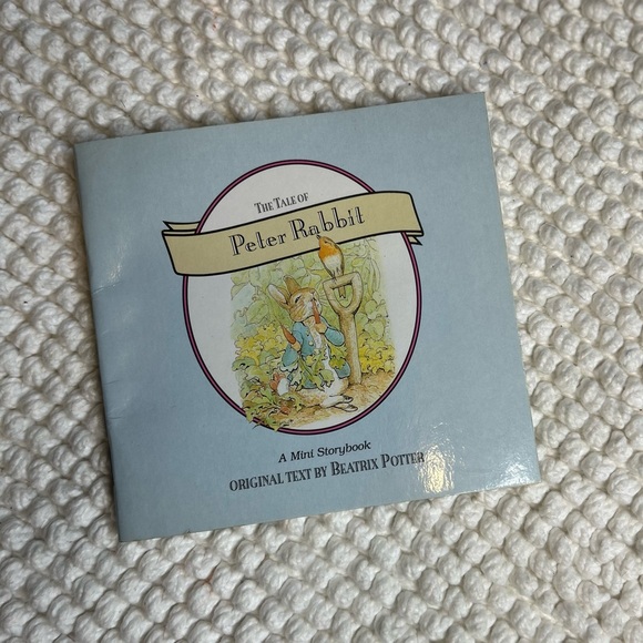 Peter Rabbit | Other | Vintage The Tale Of Peter Rabbit Mini Storybook ...